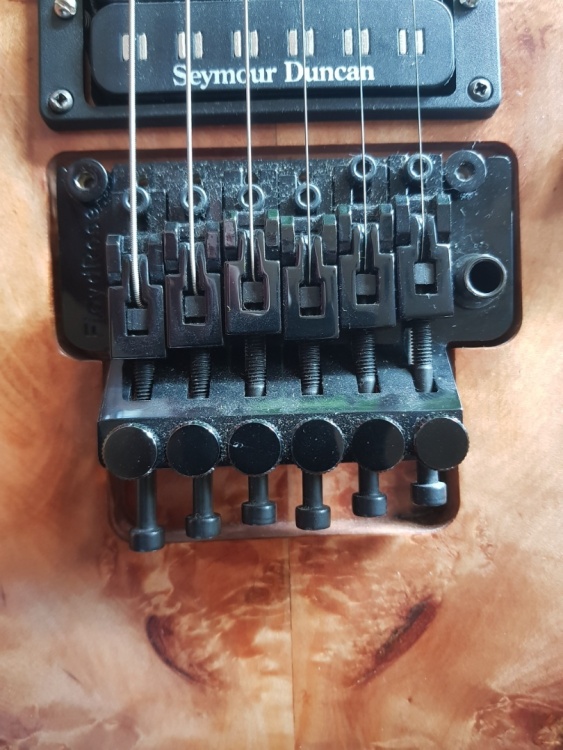 Official Floyd Rose Routing Guides Contradict Themselves - Which is ...