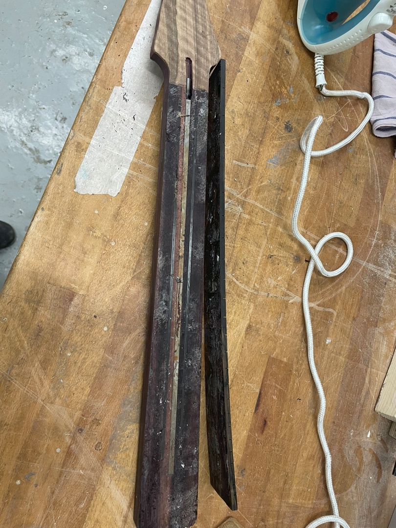 Build #3 - "Tree" - In Progress and Finished Work - ProjectGuitar.com